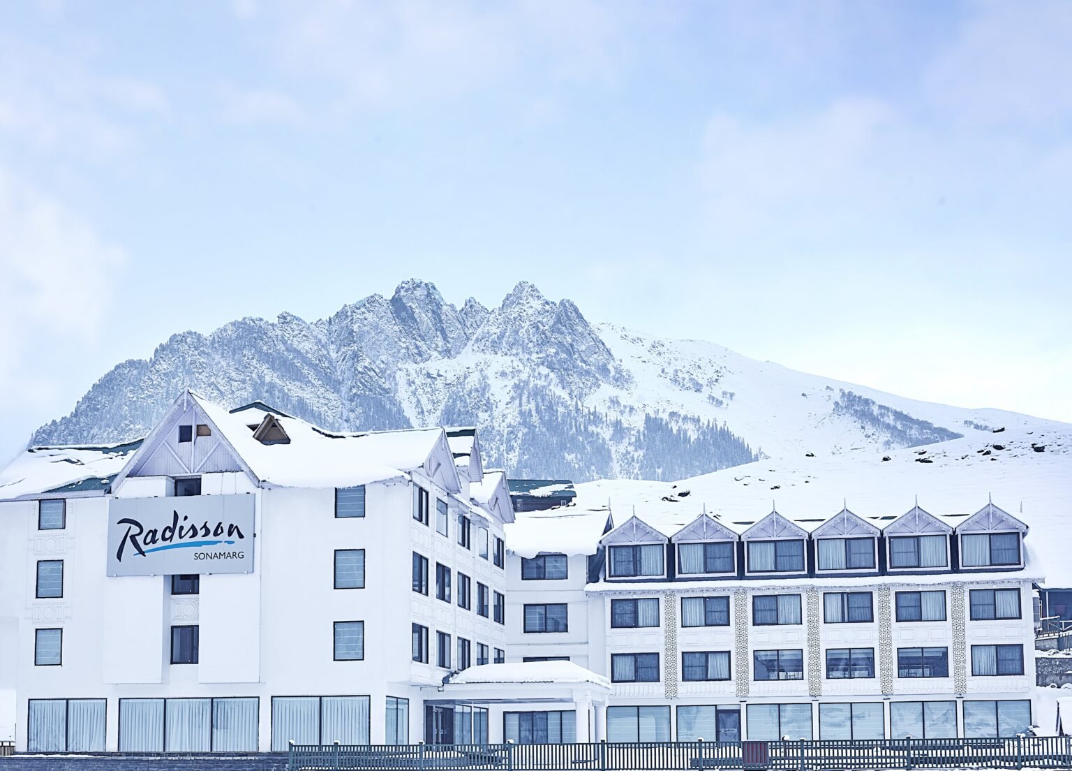 Radisson Hotel Group advances on its 2023 expansion plans - Travel Turtle
